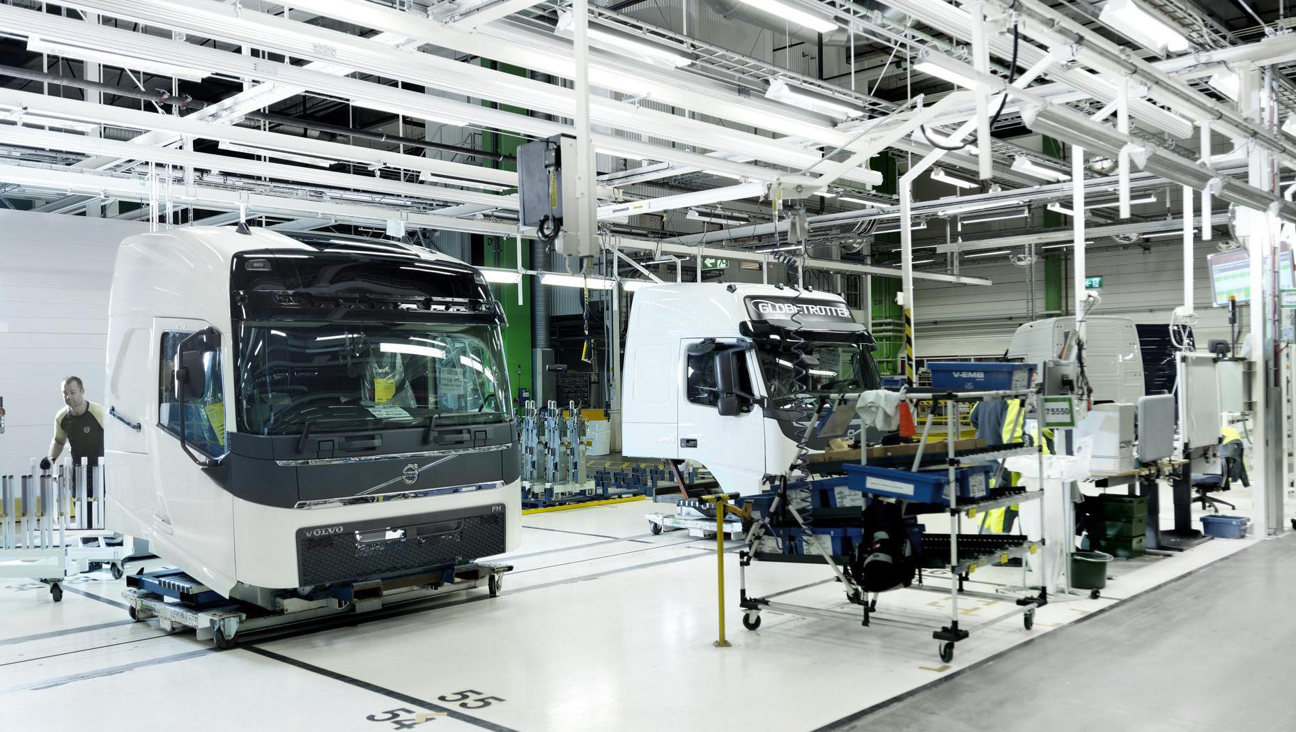 Volvo kamyon kabini montajı | Volvo Kamyon Magazin