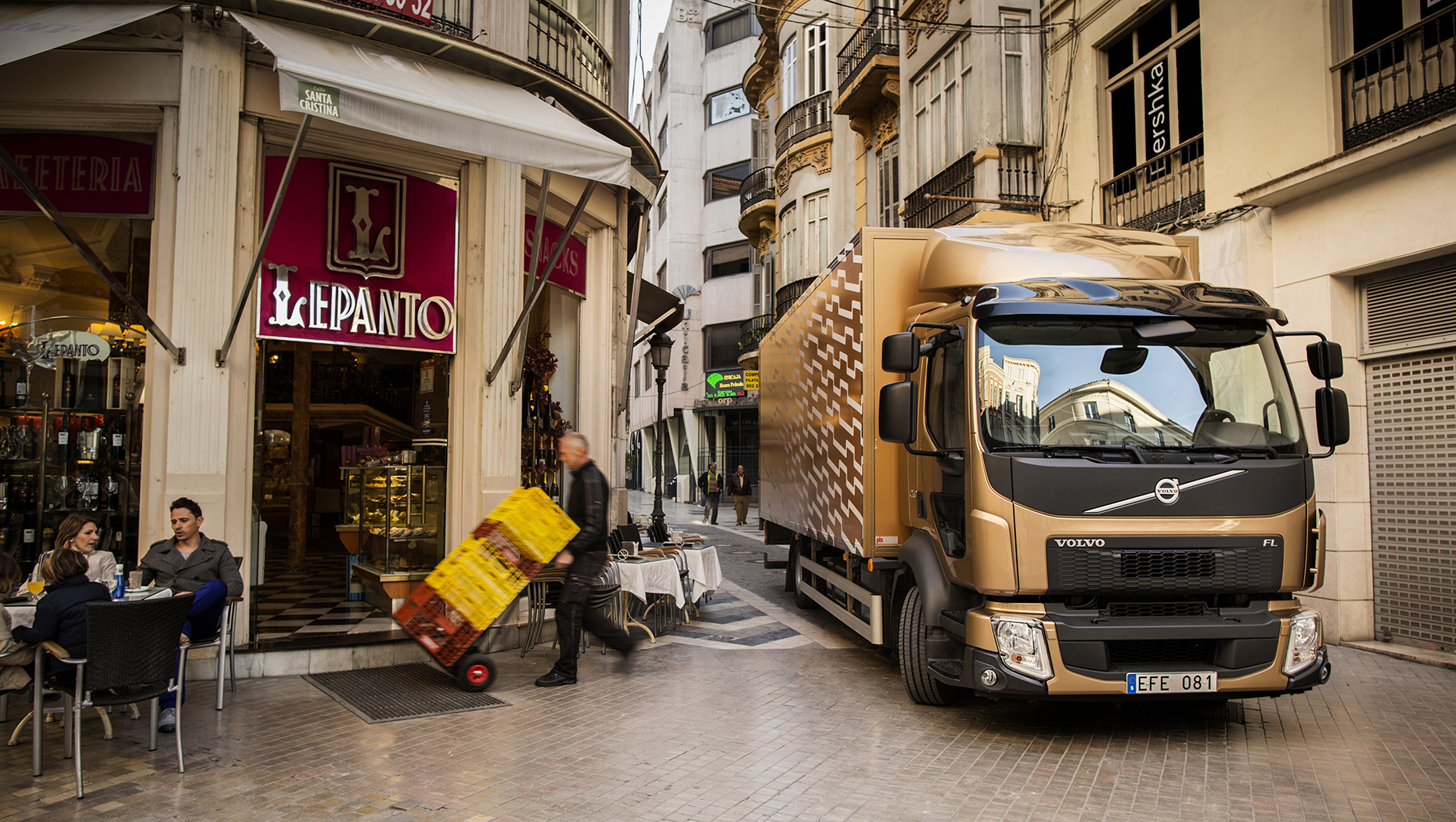 Şehir içi dağıtım işleri için doğru kamyon | Volvo Kamyon Magazin